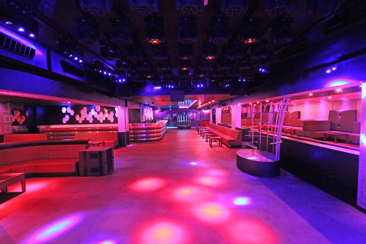 Pacha Club - Clubbing TV